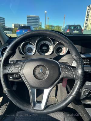 Melns Mercedes-Benz C-Class 2013 Tallina, ar dzinēja tilpumu 2.10 L un nobraukumu 180 tūkst. km par 11000 €, foto 6 vietnē AUTOMOTO.COM.LV