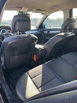 Melns Mercedes-Benz C-Class 2013 Tallina, ar dzinēja tilpumu 2.10 L un nobraukumu 180 tūkst. km par 11000 €, foto 13 vietnē AUTOMOTO.COM.LV