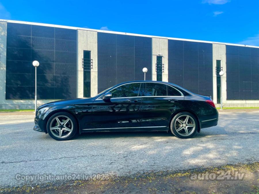 Black Mercedes-Benz C-Class 2014 in Tallinn, with an engine capacity of 2.10 L and mileage of 184 thousand km for 14300 €, photo 8 on AUTOMOTO.COM.LV