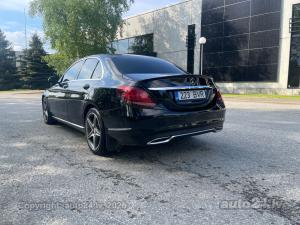 Black Mercedes-Benz C-Class 2014 in Tallinn, with an engine capacity of 2.10 L and mileage of 184 thousand km for 14300 €, photo 9 on AUTOMOTO.COM.LV
