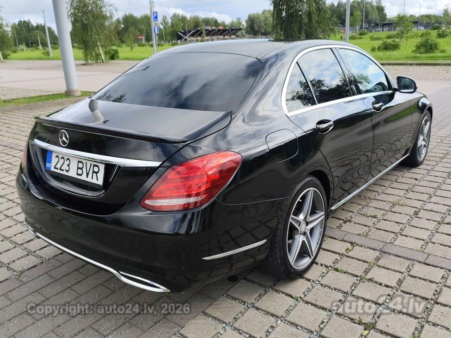 Black Mercedes-Benz C-Class 2014 in Tartu, with an engine capacity of 2.10 L and mileage of 180 thousand km for 12700 €, photo 4 on AUTOMOTO.COM.LV