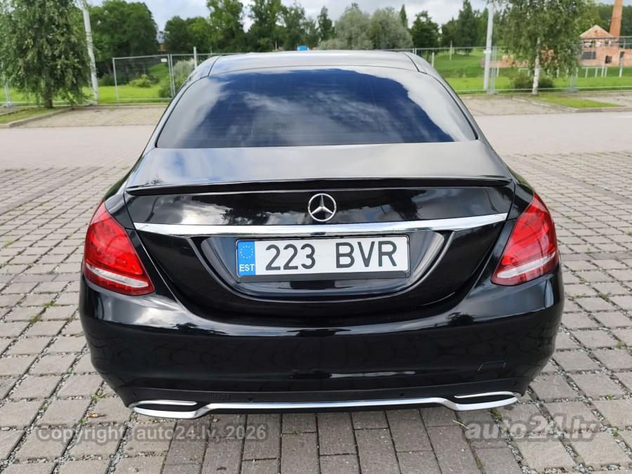Black Mercedes-Benz C-Class 2014 in Tartu, with an engine capacity of 2.10 L and mileage of 180 thousand km for 12700 €, photo 6 on AUTOMOTO.COM.LV