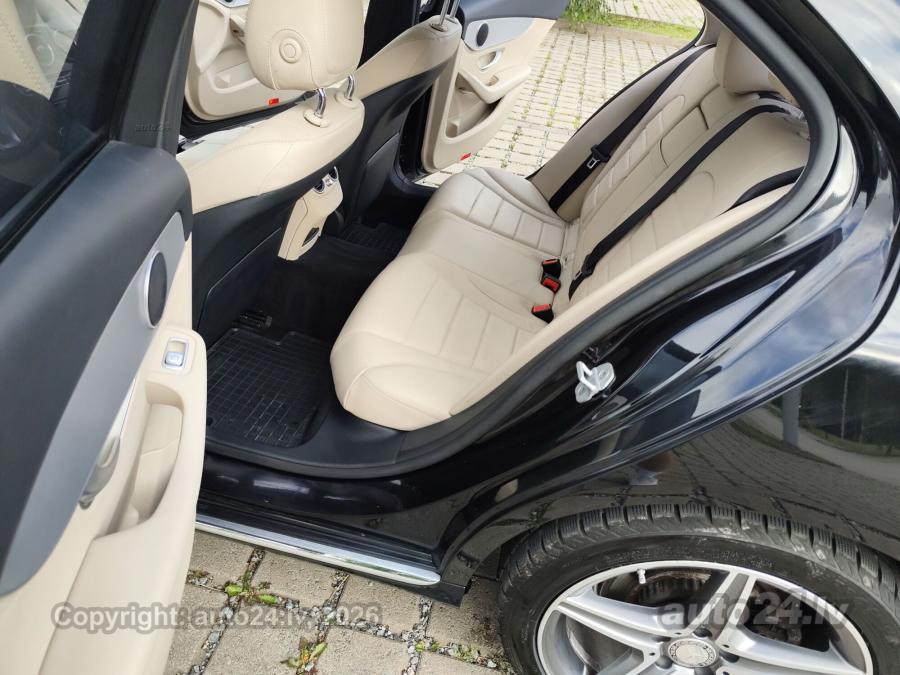 Black Mercedes-Benz C-Class 2014 in Tartu, with an engine capacity of 2.10 L and mileage of 180 thousand km for 12700 €, photo 16 on AUTOMOTO.COM.LV