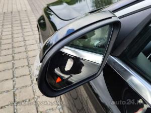 Black Mercedes-Benz C-Class 2014 in Tartu, with an engine capacity of 2.10 L and mileage of 180 thousand km for 12700 €, photo 19 on AUTOMOTO.COM.LV