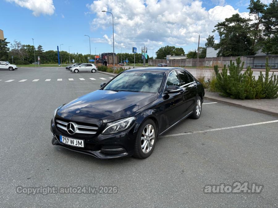 Melns Mercedes-Benz C-Class 2014 Tallina, ar dzinēja tilpumu 2.10 L un nobraukumu 261 tūkst. km par 13500 €, foto 3 vietnē AUTOMOTO.COM.LV