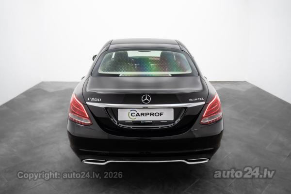 Melns Mercedes-Benz C-Class 2014 Tallina, ar dzinēja tilpumu 1.60 L un nobraukumu 302 tūkst. km par 9999 €, foto 6 vietnē AUTOMOTO.COM.LV