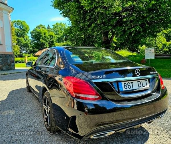 Melns Mercedes-Benz C-Class 2015 Tallina, ar dzinēja tilpumu 2.10 L un nobraukumu 349 tūkst. km par 17000 €, foto 3 vietnē AUTOMOTO.COM.LV
