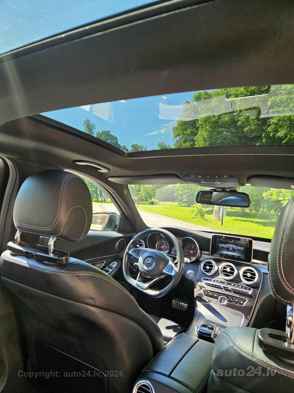 Black Mercedes-Benz C-Class 2015 in Tallinn, with an engine capacity of 2.10 L and mileage of 349 thousand km for 17000 €, photo 6 on AUTOMOTO.COM.LV