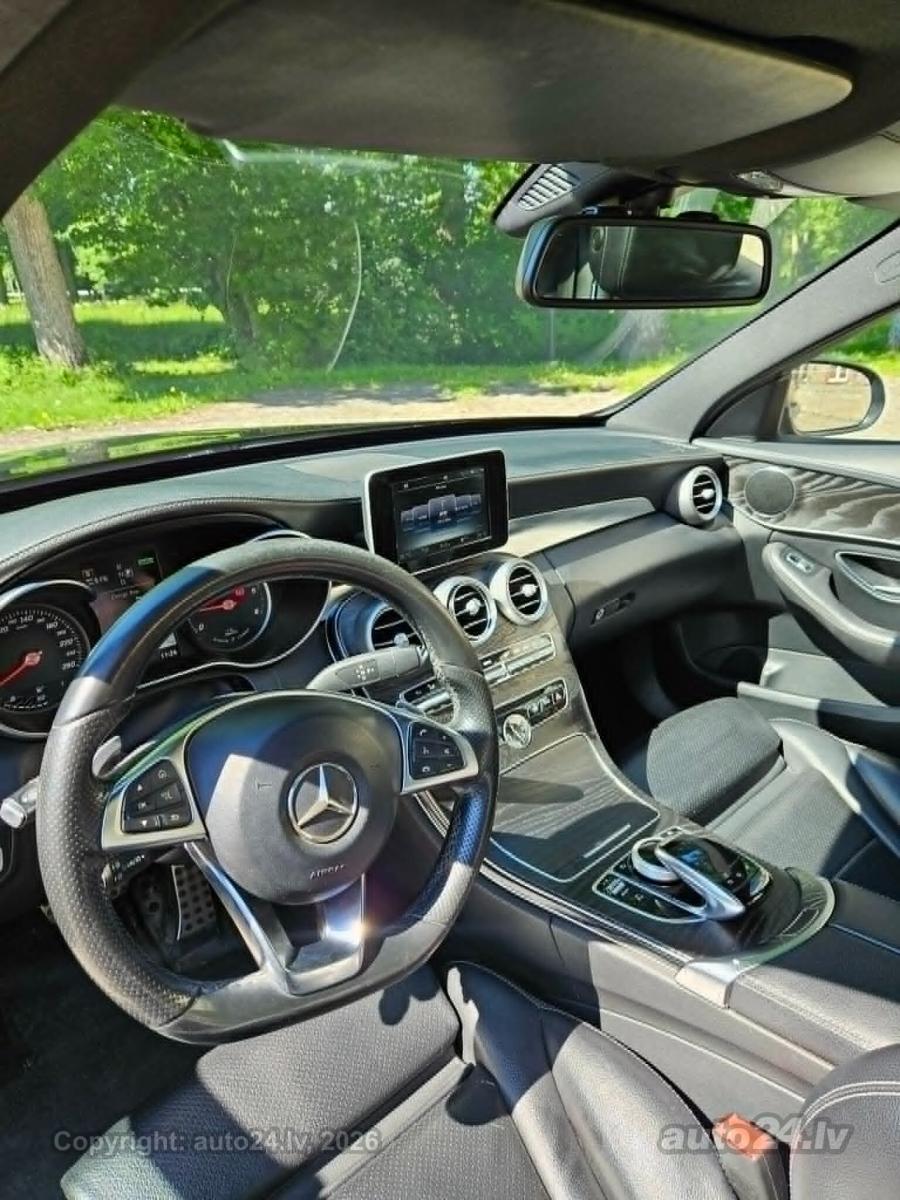 Black Mercedes-Benz C-Class 2015 in Tallinn, with an engine capacity of 2.10 L and mileage of 349 thousand km for 17000 €, photo 9 on AUTOMOTO.COM.LV