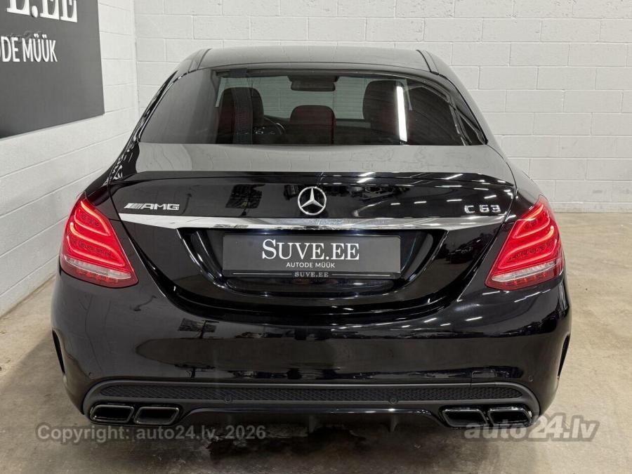 Melns Mercedes-Benz C-Class 2016 Tallina, ar dzinēja tilpumu 4.00 L un nobraukumu 102 tūkst. km par 33995 €, foto 7 vietnē AUTOMOTO.COM.LV