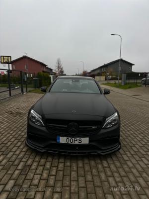 Melns Mercedes-Benz C-Class 2016 Rīga, ar dzinēja tilpumu 4.00 L un nobraukumu 100 tūkst. km par 34999 €, foto 3 vietnē AUTOMOTO.COM.LV