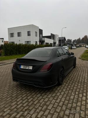 Melns Mercedes-Benz C-Class 2016 Rīga, ar dzinēja tilpumu 4.00 L un nobraukumu 100 tūkst. km par 34999 €, foto 5 vietnē AUTOMOTO.COM.LV