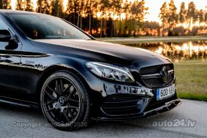 Melns Mercedes-Benz C-Class 2016 Pērnava, ar dzinēja tilpumu 3.00 L un nobraukumu 167 tūkst. km par 29990 €, foto 3 vietnē AUTOMOTO.COM.LV