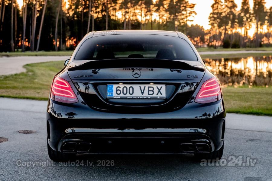 Melns Mercedes-Benz C-Class 2016 Pērnava, ar dzinēja tilpumu 3.00 L un nobraukumu 167 tūkst. km par 29990 €, foto 7 vietnē AUTOMOTO.COM.LV