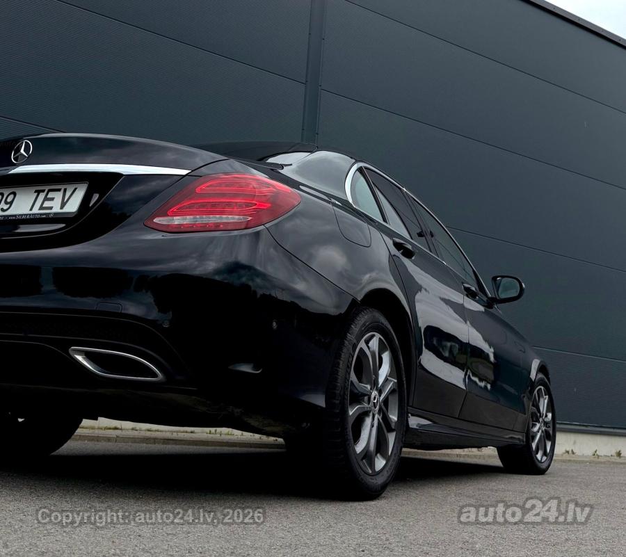 Melns Mercedes-Benz C-Class 2016 Tallina, ar dzinēja tilpumu 0.00 L un nobraukumu 155 tūkst. km par 17300 €, foto 6 vietnē AUTOMOTO.COM.LV