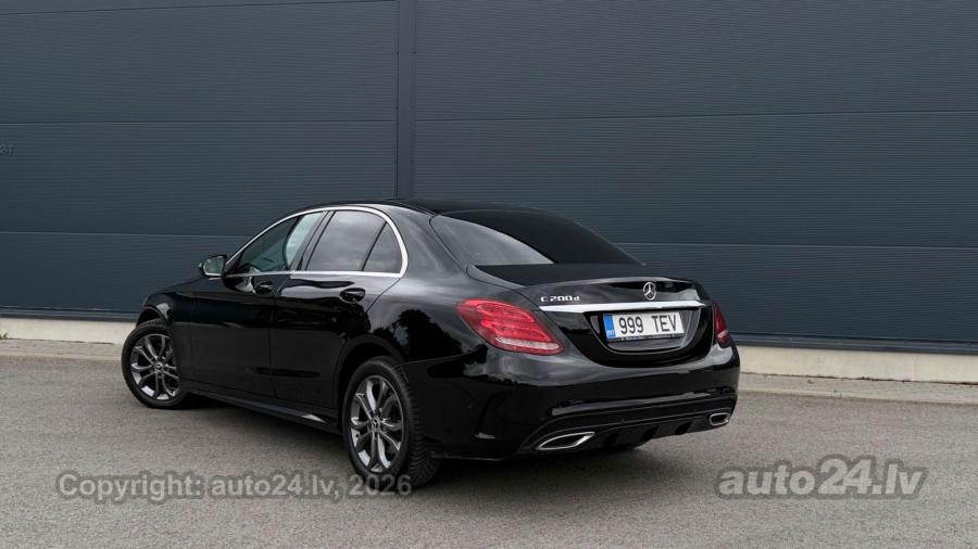 Melns Mercedes-Benz C-Class 2016 Tallina, ar dzinēja tilpumu 0.00 L un nobraukumu 155 tūkst. km par 17300 €, foto 14 vietnē AUTOMOTO.COM.LV