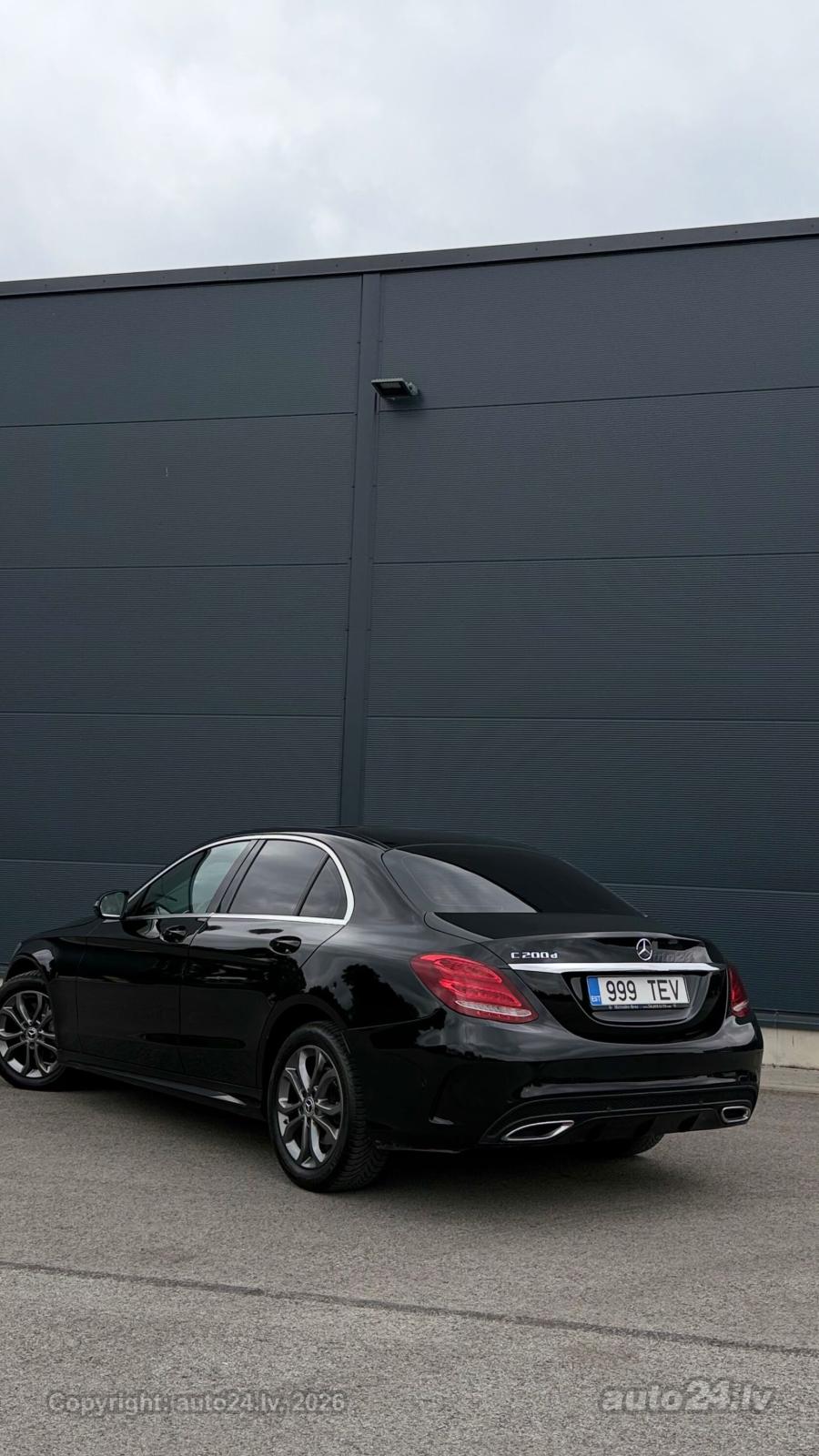 Melns Mercedes-Benz C-Class 2016 Tallina, ar dzinēja tilpumu 0.00 L un nobraukumu 155 tūkst. km par 17300 €, foto 17 vietnē AUTOMOTO.COM.LV
