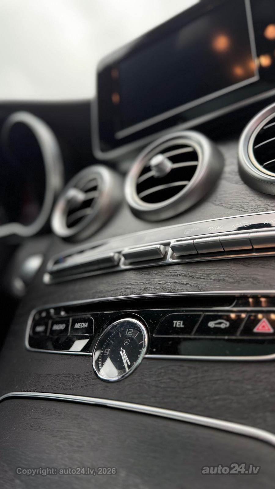Melns Mercedes-Benz C-Class 2016 Tallina, ar dzinēja tilpumu 0.00 L un nobraukumu 155 tūkst. km par 17300 €, foto 21 vietnē AUTOMOTO.COM.LV