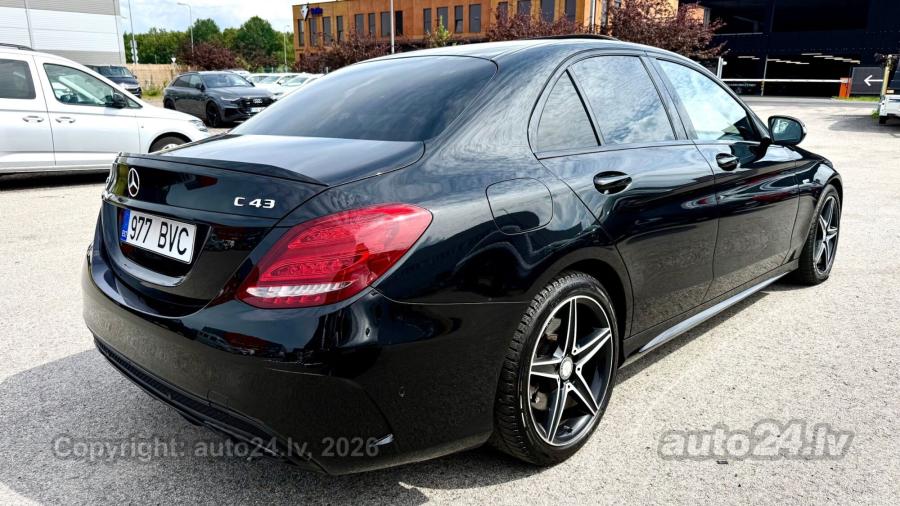 Melns Mercedes-Benz C-Class 2016 Tallina, ar dzinēja tilpumu 3.00 L un nobraukumu 186 tūkst. km par 24500 €, foto 5 vietnē AUTOMOTO.COM.LV