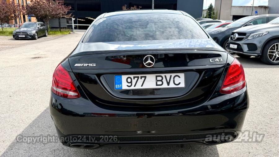 Melns Mercedes-Benz C-Class 2016 Tallina, ar dzinēja tilpumu 3.00 L un nobraukumu 186 tūkst. km par 24500 €, foto 12 vietnē AUTOMOTO.COM.LV