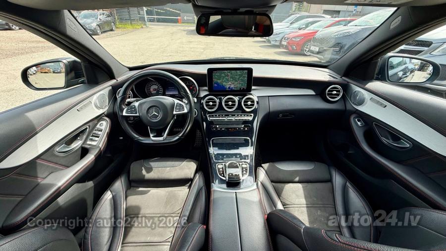 Melns Mercedes-Benz C-Class 2016 Tallina, ar dzinēja tilpumu 3.00 L un nobraukumu 186 tūkst. km par 24500 €, foto 16 vietnē AUTOMOTO.COM.LV
