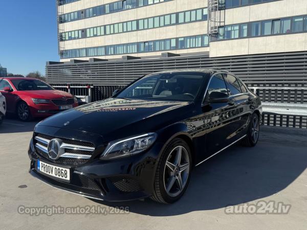Black Mercedes-Benz C-Class 2018 in Tallinn, with an engine capacity of 1.60 L and mileage of 134 thousand km for 18990 €, photo 2 on AUTOMOTO.COM.LV