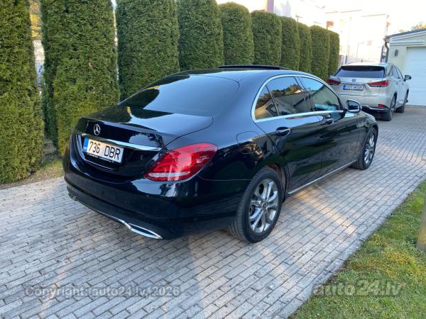 Black Mercedes-Benz C-Class 2018 in Tallinn, with an engine capacity of 1.60 L and mileage of 152 thousand km for 18990 €, photo 6 on AUTOMOTO.COM.LV