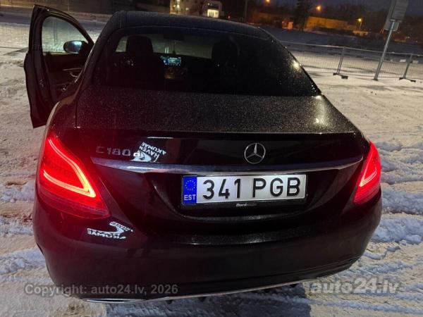 Melns Mercedes-Benz C-Class 2019 Tallina, ar dzinēja tilpumu 1.60 L un nobraukumu 58 tūkst. km par 28000 €, foto 3 vietnē AUTOMOTO.COM.LV