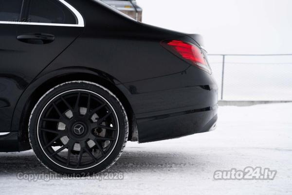 Melns Mercedes-Benz C-Class 2019 Tallina, ar dzinēja tilpumu 1.60 L un nobraukumu 168 tūkst. km par 18900 €, foto 11 vietnē AUTOMOTO.COM.LV