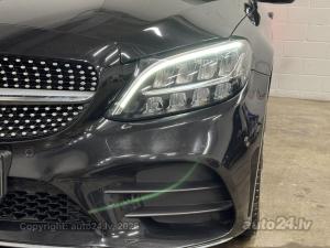 Black Mercedes-Benz C-Class 2019 in Tallinn, with an engine capacity of 1.60 L and mileage of 59 thousand km for 22995 €, photo 15 on AUTOMOTO.COM.LV