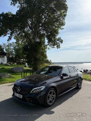 Black Mercedes-Benz C-Class 2019 in Tallinn, with an engine capacity of 1.60 L and mileage of 74 thousand km for 26500 €, photo 3 on AUTOMOTO.COM.LV