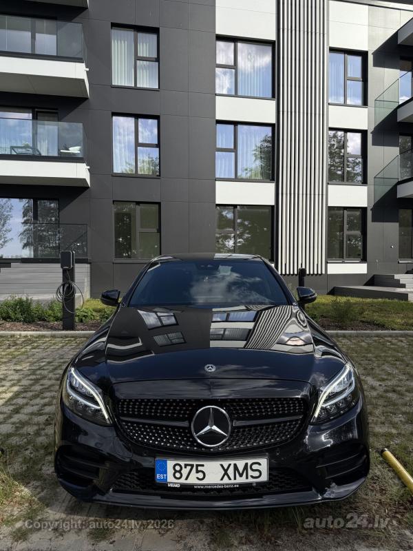 Black Mercedes-Benz C-Class 2019 in Tallinn, with an engine capacity of 1.60 L and mileage of 74 thousand km for 26500 €, photo 3 on AUTOMOTO.COM.LV