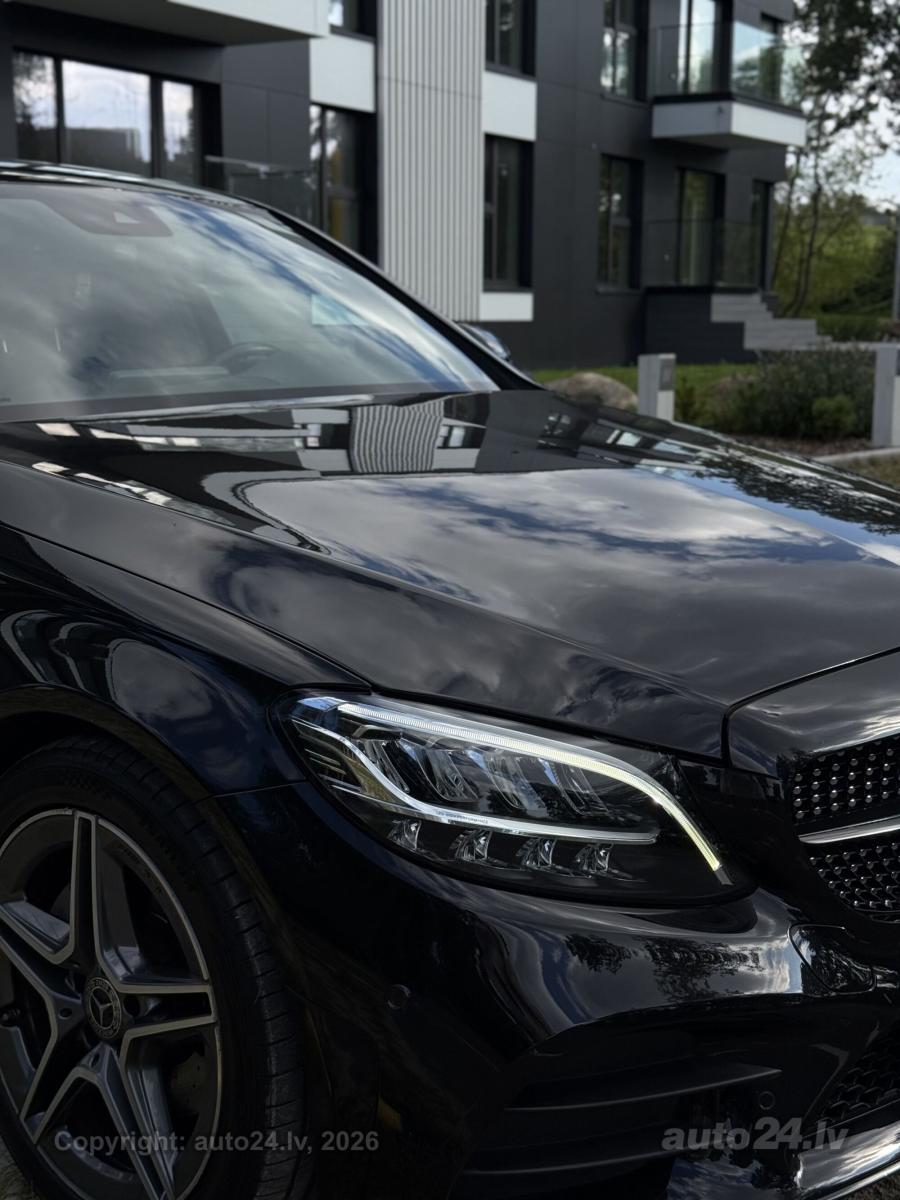 Black Mercedes-Benz C-Class 2019 in Tallinn, with an engine capacity of 1.60 L and mileage of 74 thousand km for 26500 €, photo 5 on AUTOMOTO.COM.LV