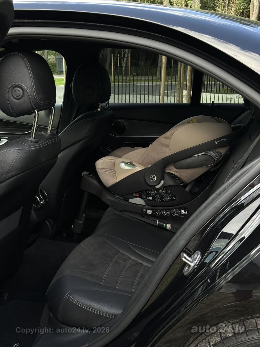 Black Mercedes-Benz C-Class 2019 in Tallinn, with an engine capacity of 1.60 L and mileage of 74 thousand km for 26500 €, photo 9 on AUTOMOTO.COM.LV