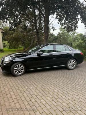 Black Mercedes-Benz C-Class 2019 in Tallinn, with an engine capacity of 2.00 L and mileage of 257 thousand km for 22400 €, photo  on AUTOMOTO.COM.LV
