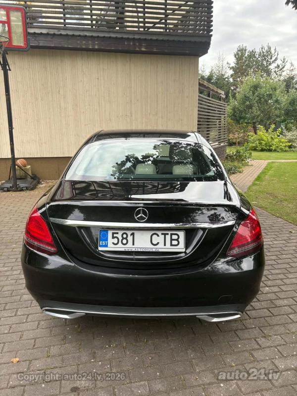 Black Mercedes-Benz C-Class 2019 in Tallinn, with an engine capacity of 2.00 L and mileage of 257 thousand km for 22400 €, photo 5 on AUTOMOTO.COM.LV