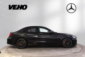 Черный Мерседес Ц-Класс 2020 в Таллин, объемом двигателя 4.00 л и пробегом 82 тыс. км за 57500 €, фото 3 на AUTOMOTO.COM.LV