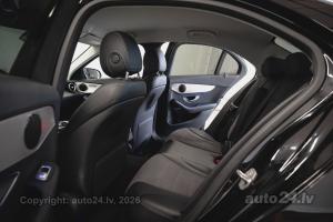 Melns Mercedes-Benz C-Class 2020 Tartu, ar dzinēja tilpumu 2.00 L un nobraukumu 64 tūkst. km par 25900 €, foto 11 vietnē AUTOMOTO.COM.LV