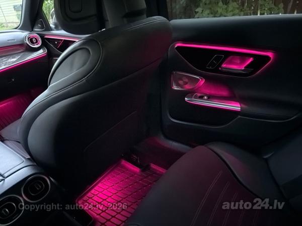 Melns Mercedes-Benz C-Class 2021 Tallina, ar dzinēja tilpumu 2.00 L un nobraukumu 105 tūkst. km par 40900 €, foto 9 vietnē AUTOMOTO.COM.LV
