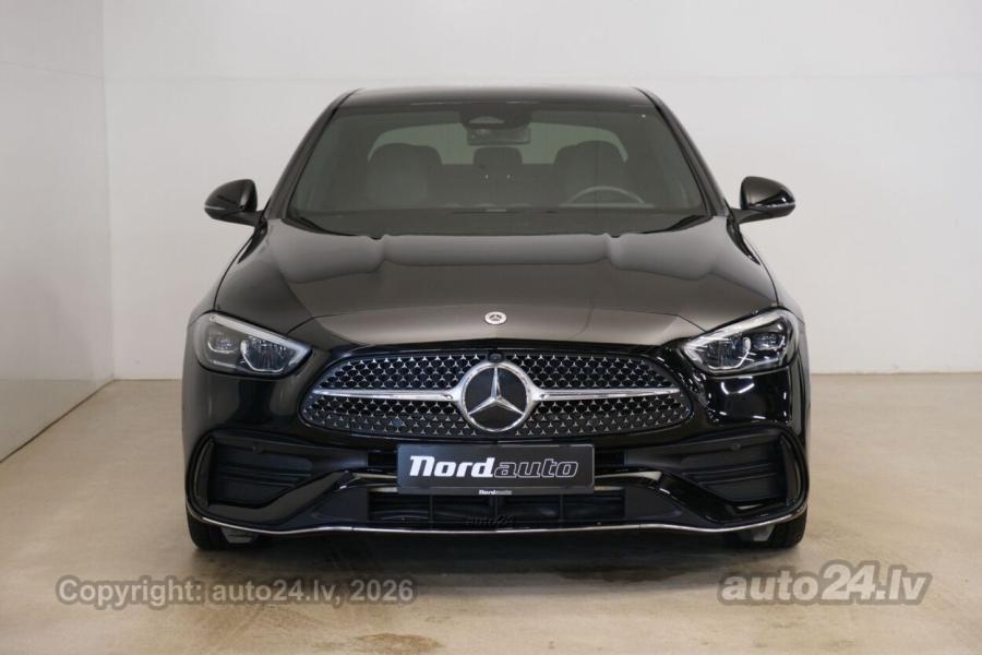 Melns Mercedes-Benz C-Class 2022 Tallina, ar dzinēja tilpumu 1.50 L un nobraukumu 43 tūkst. km par 33900 €, foto 3 vietnē AUTOMOTO.COM.LV