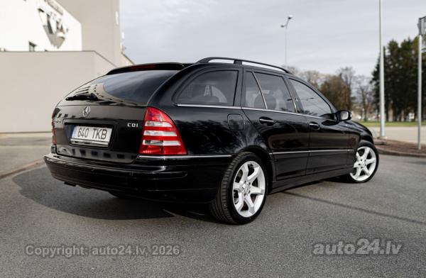 Black Mercedes-Benz C-Class 2005 in Tallinn, with an engine capacity of 2.70 L and mileage of 363 thousand km for 3590 €, photo 6 on AUTOMOTO.COM.LV
