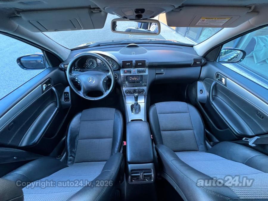 Melns Mercedes-Benz C-Class 2005 Kuresāre, ar dzinēja tilpumu 2.10 L un nobraukumu 365 tūkst. km par 3990 €, foto 13 vietnē AUTOMOTO.COM.LV