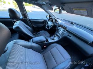 Melns Mercedes-Benz C-Class 2005 Kuresāre, ar dzinēja tilpumu 2.10 L un nobraukumu 365 tūkst. km par 3990 €, foto 17 vietnē AUTOMOTO.COM.LV