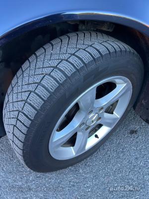 Melns Mercedes-Benz C-Class 2005 Kuresāre, ar dzinēja tilpumu 2.10 L un nobraukumu 365 tūkst. km par 3990 €, foto 20 vietnē AUTOMOTO.COM.LV