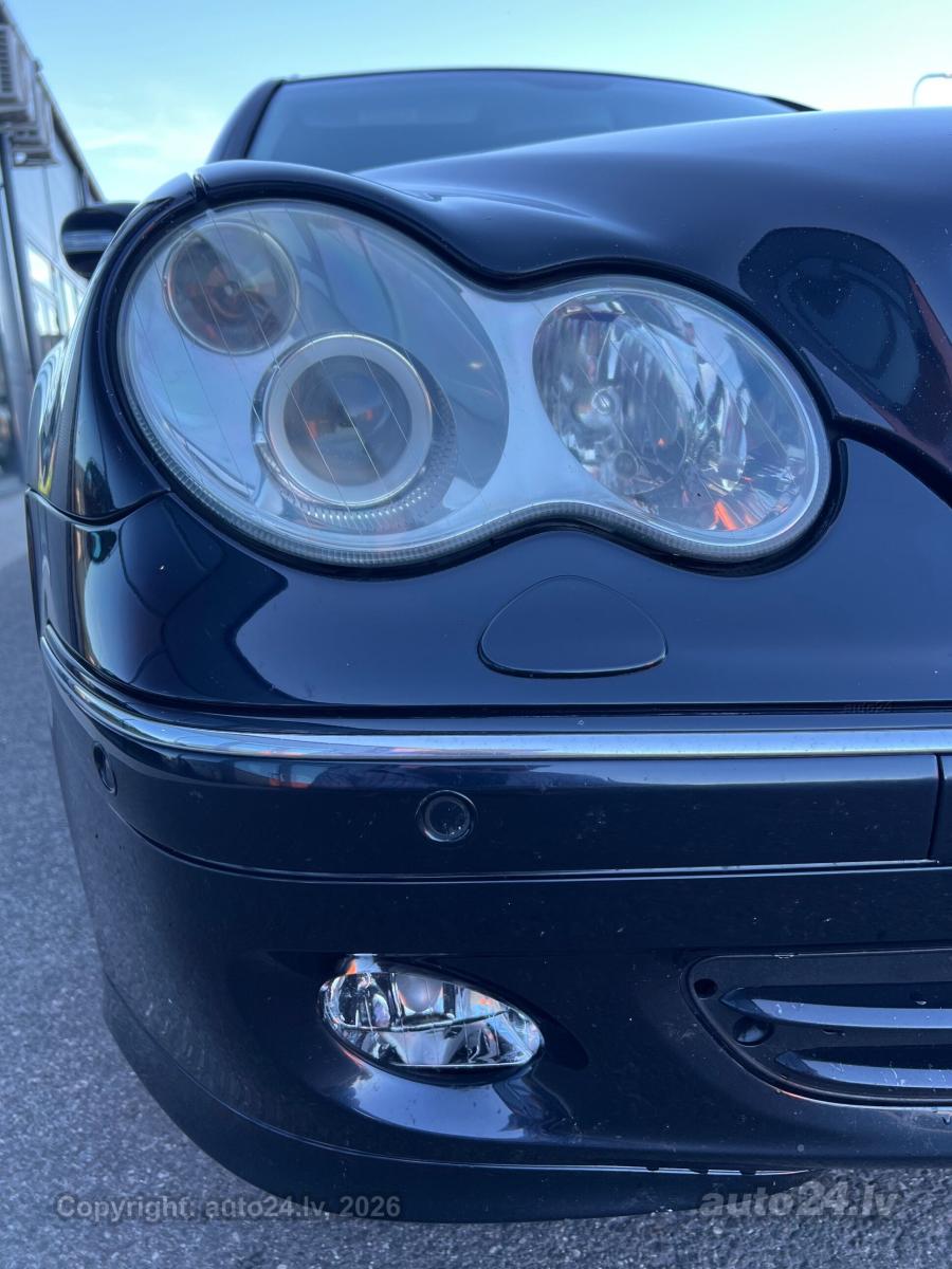 Melns Mercedes-Benz C-Class 2005 Kuresāre, ar dzinēja tilpumu 2.10 L un nobraukumu 365 tūkst. km par 3990 €, foto 22 vietnē AUTOMOTO.COM.LV