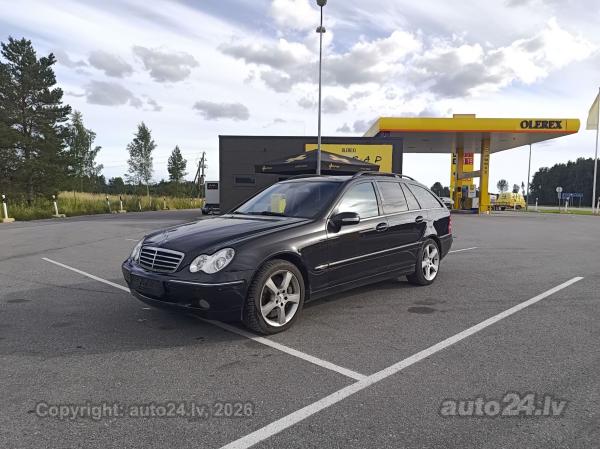 Black Mercedes-Benz C-Class 2005 in Tallinn, with an engine capacity of 3.00 L and mileage of 270 thousand km for 6500 €, photo 1 on AUTOMOTO.COM.LV