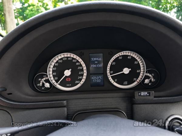 Black Mercedes-Benz C-Class 2006 in Tallinn, with an engine capacity of 3.00 L and mileage of 196 thousand km for 6500 €, photo 9 on AUTOMOTO.COM.LV