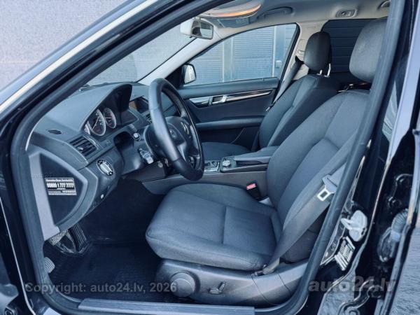 Melns Mercedes-Benz C-Class 2007 Tallina, ar dzinēja tilpumu 2.10 L un nobraukumu 343 tūkst. km par 3799 €, foto 7 vietnē AUTOMOTO.COM.LV