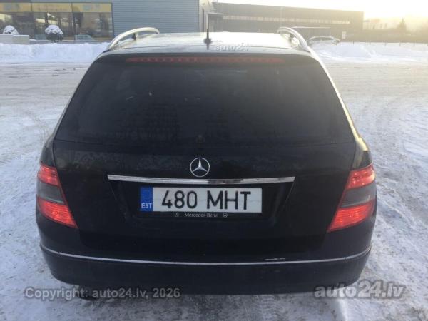 Black Mercedes-Benz C-Class 2008 in Tartu, with an engine capacity of 2.10 L and mileage of 0 thousand km for 2650 €, photo 6 on AUTOMOTO.COM.LV