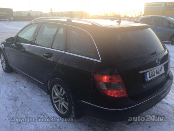 Black Mercedes-Benz C-Class 2008 in Tartu, with an engine capacity of 2.10 L and mileage of 0 thousand km for 2650 €, photo 8 on AUTOMOTO.COM.LV